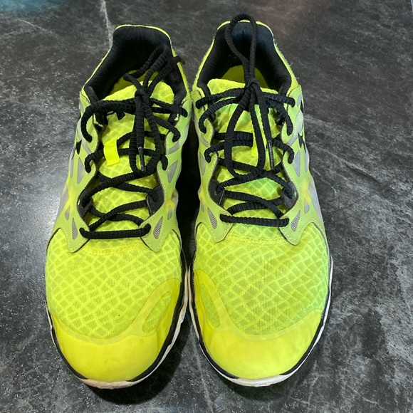 Under Armour | Shoes | Under Armor Micro G Shoes | Poshmark